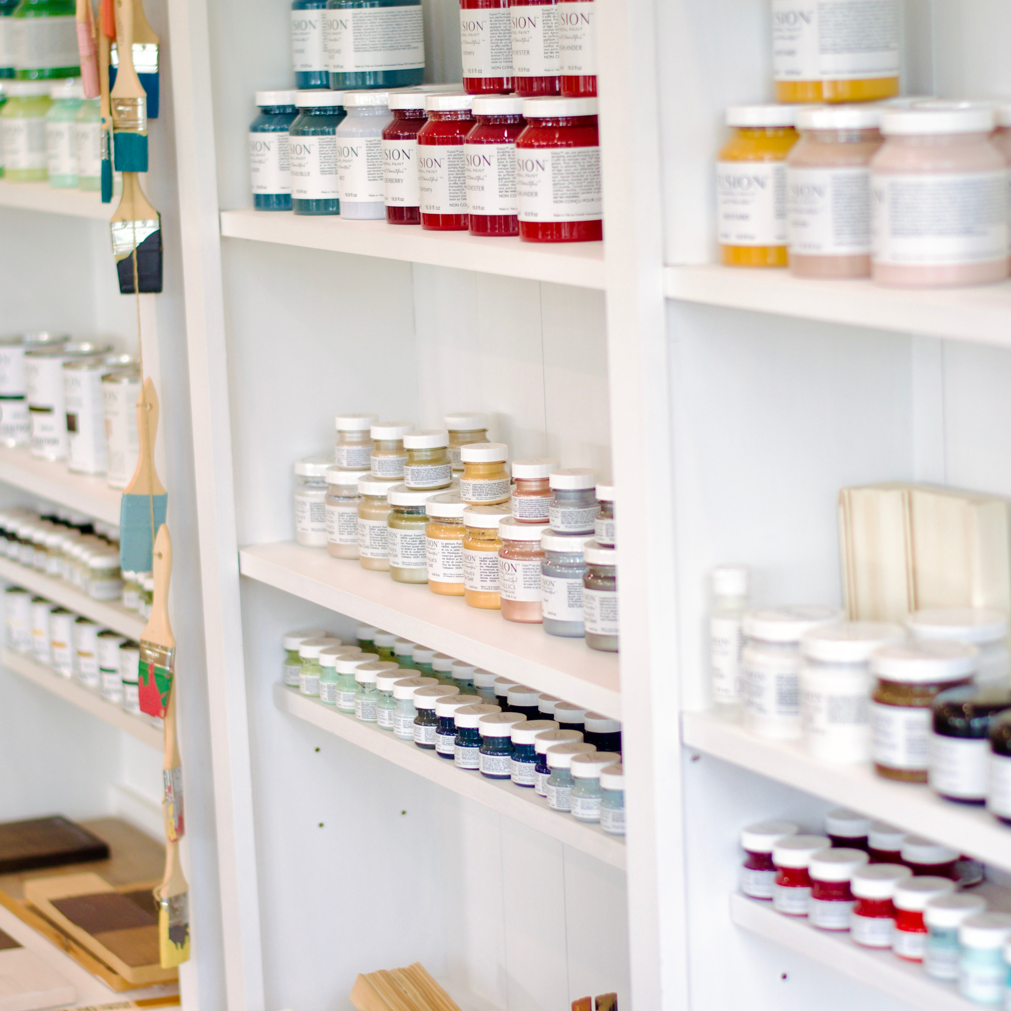 Why We Love Fusion Mineral Paint – Crackle & Teal
